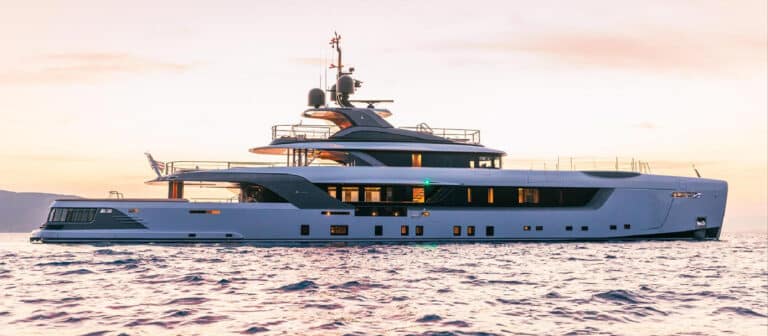 HeliFlite and The International Yacht Company Announce New Partnership